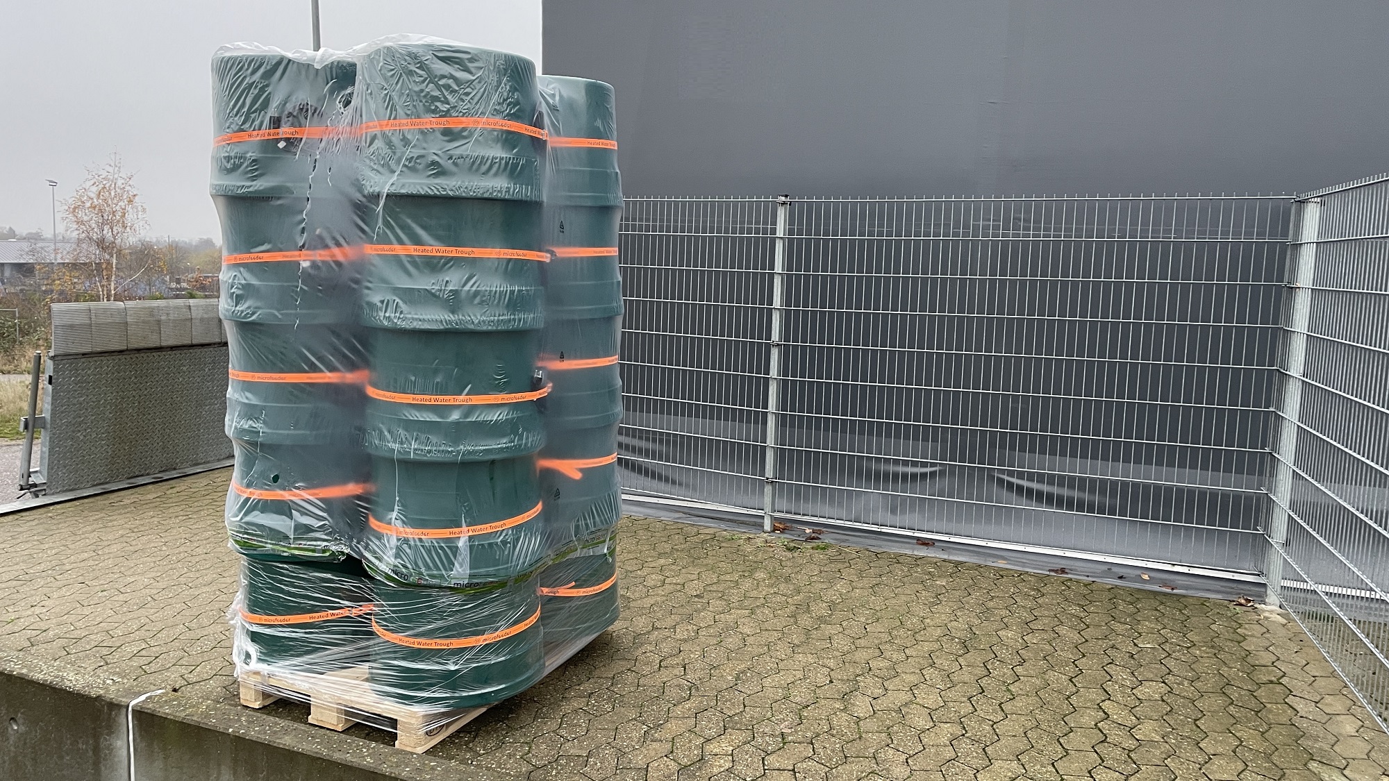 MicroFeeder Heated Water Trough